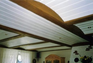 » Holzdecke